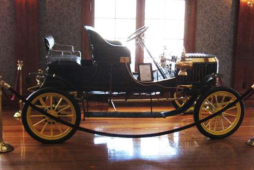 1906 Stanley Steemer (side view) | Torque News